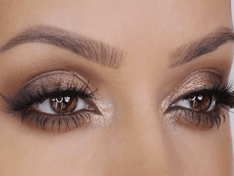 A Guide To The Perfect Smokey Eye Makeup - The Channel 46
