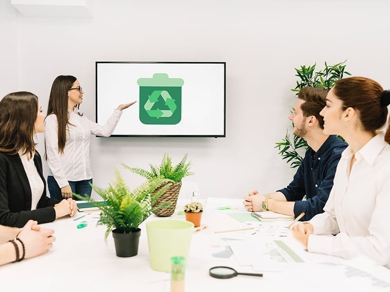 Ways To Show The Boss You're Doing A Great Job - TheChannel46